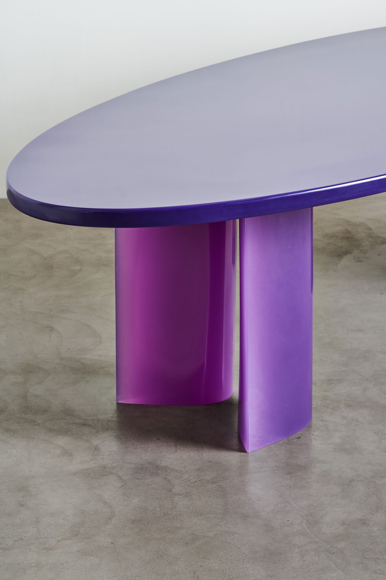 Mirage table II - Objects of common interest Mirage table II - Objects of common interest